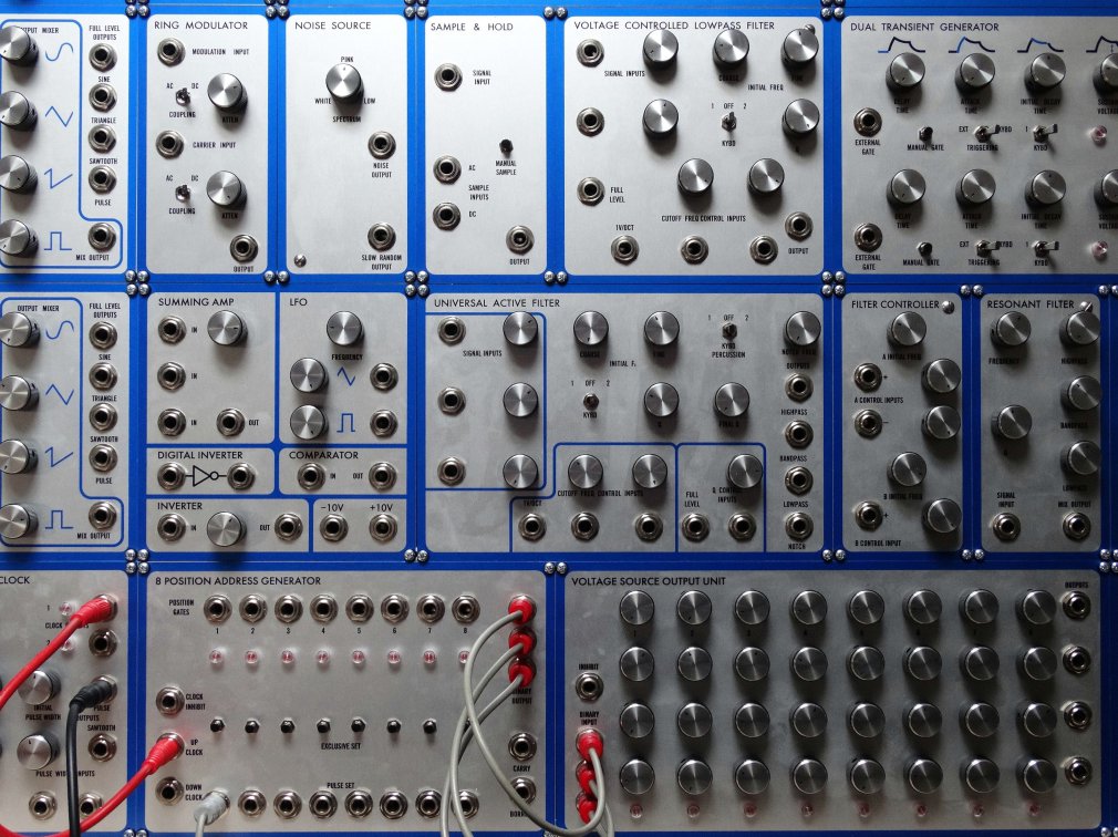 Mos-lab synthesizers